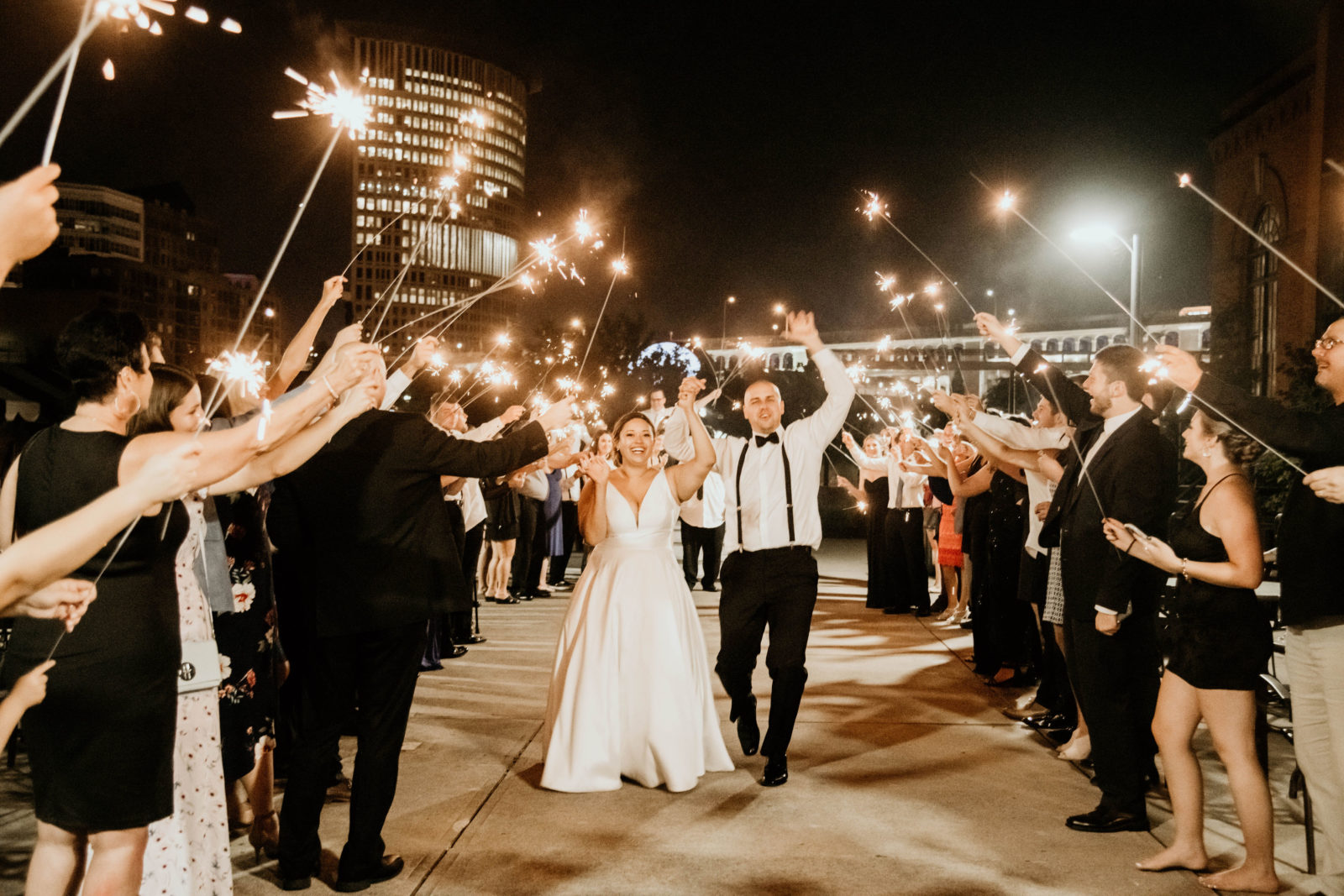 50+ Beautiful Industrial Wedding Photos [updated for 2021]